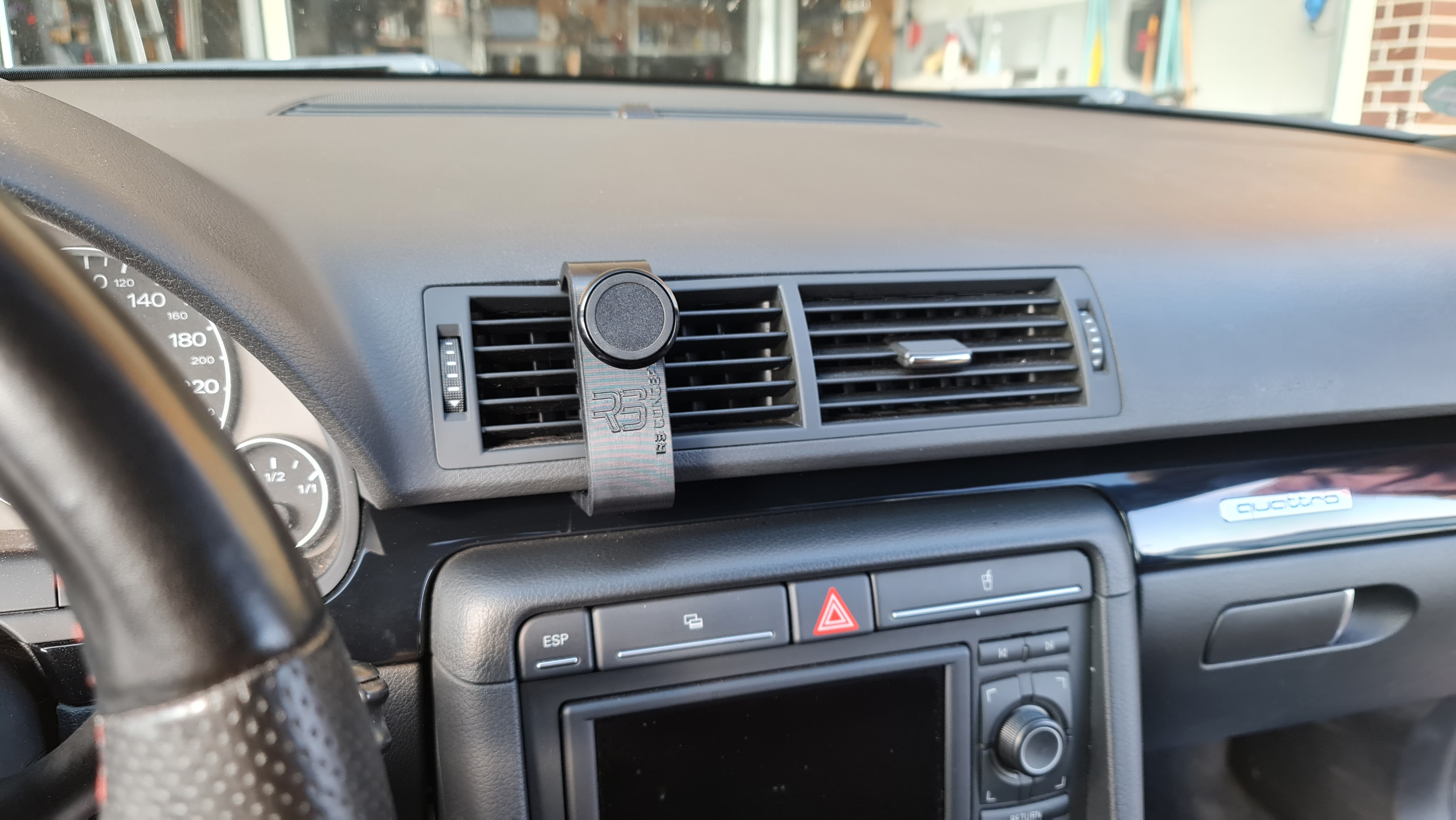 Audi A4 B7 Handyhalterung Adapter